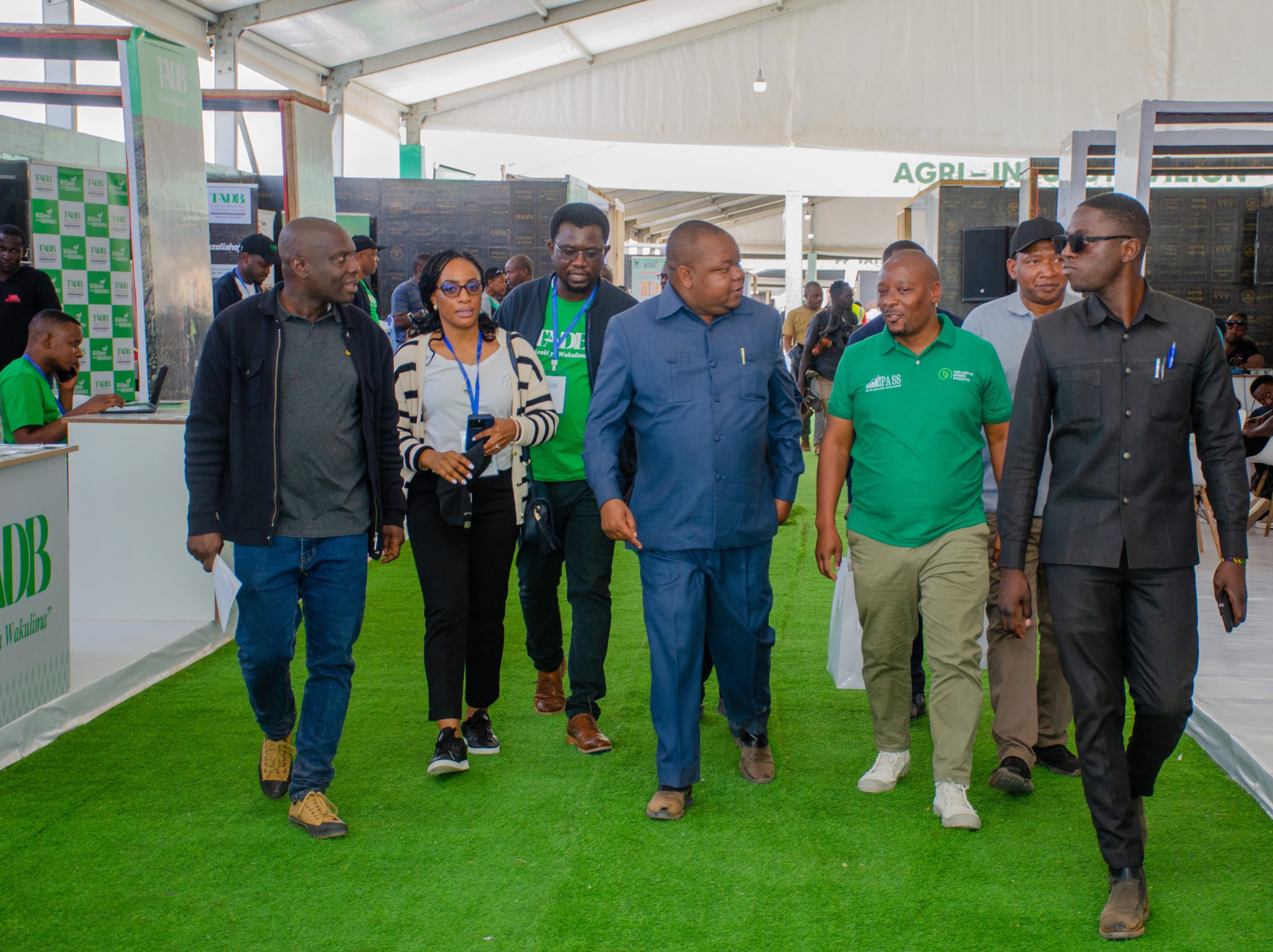 Katibu Mkuu Wizara ya Mifugo na Uvuvi Ametembelea Banda la PASS Trust ...